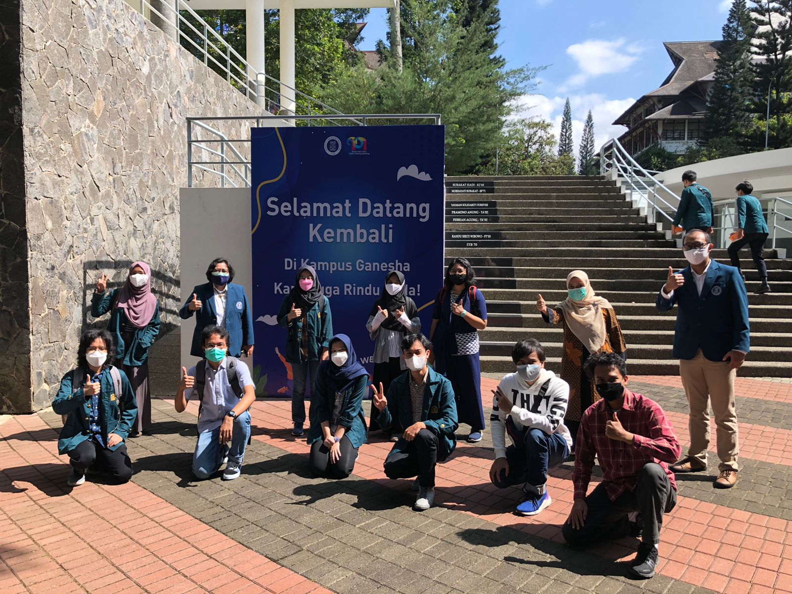 Selamat Datang Kembali ke Kampus ITB - Sekolah Ilmu dan Teknologi Hayati