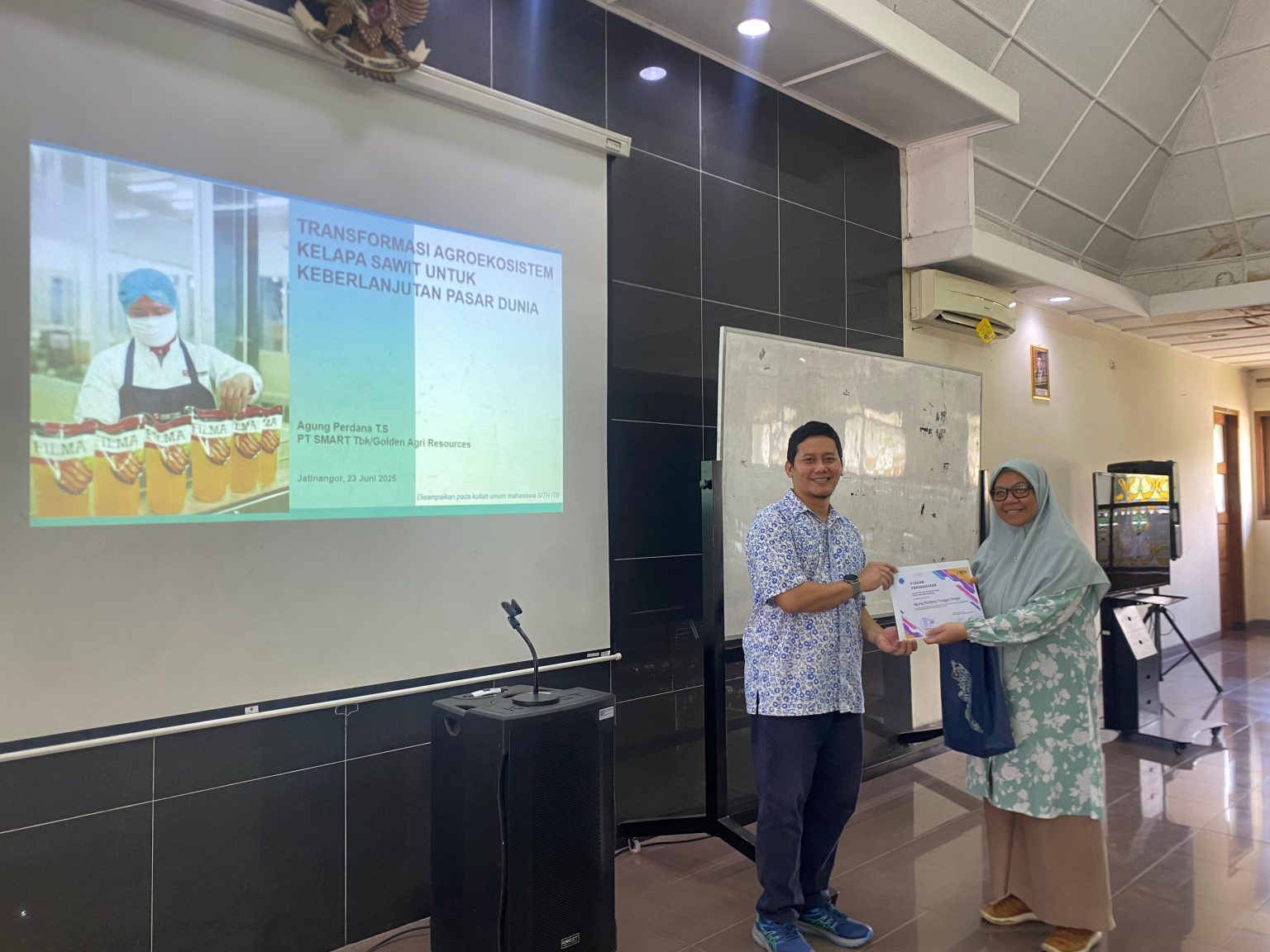 Kuliah Tamu Rekayasa Pertanian SITH ITB Bahas Transformasi Agroekosistem Kelapa Sawit untuk ...